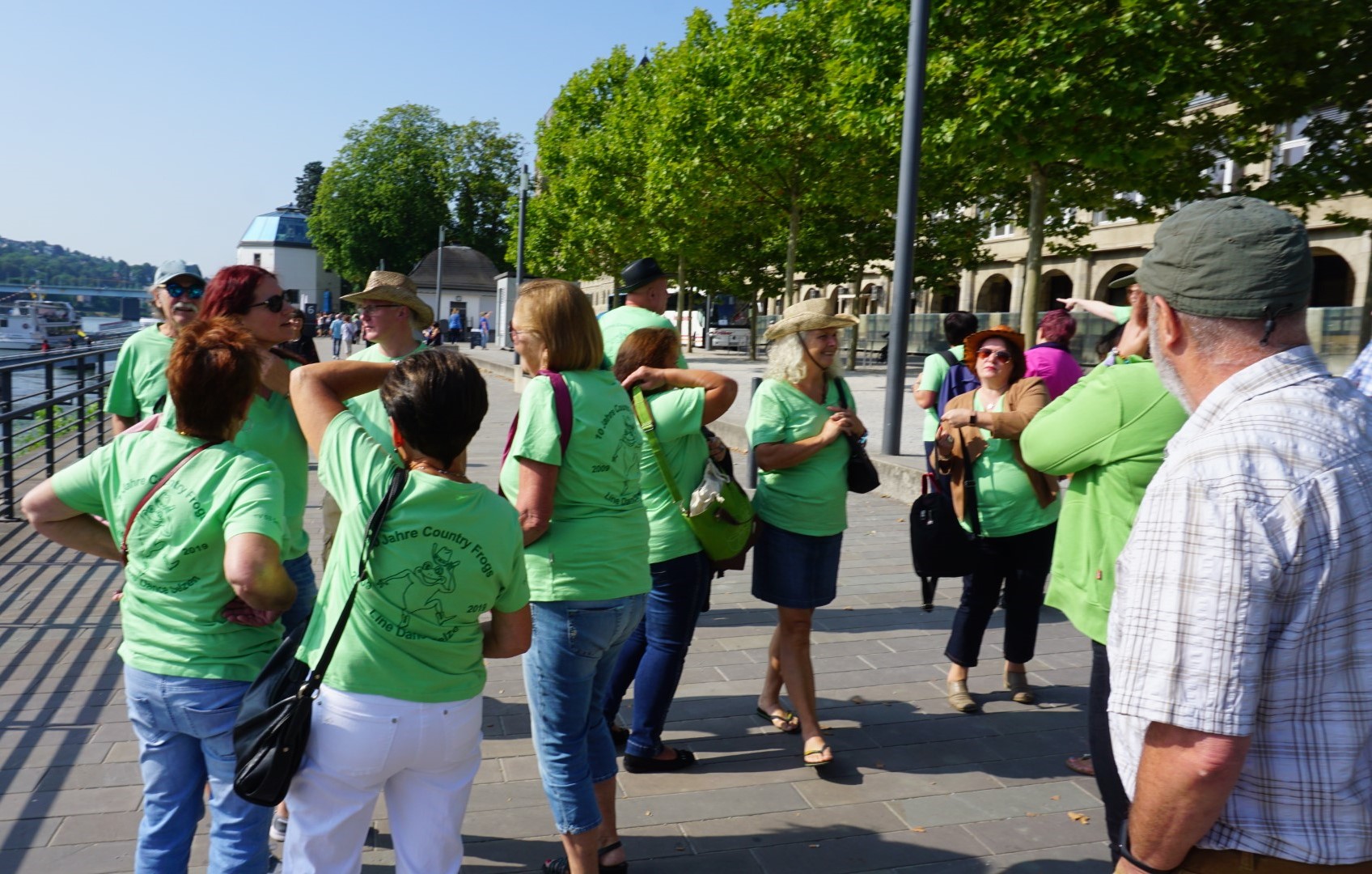 2019_08_04 101218 015 Line Dance auf Schiff Koblenz Dizzy Dancers ...